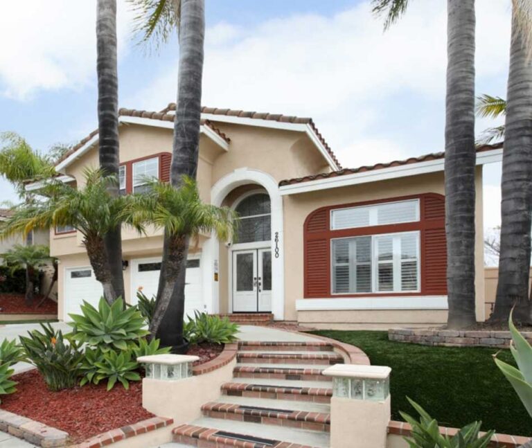 Mentally Unstable Person: 16 Early Signs You Can Notice